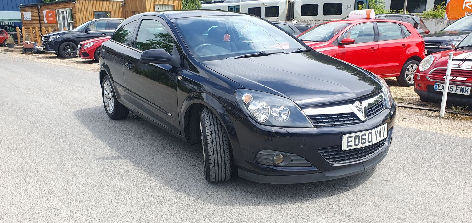 Used VAUXHALL ASTRA 2010 Black in Hassocks, West Sussex | The Caristocrat